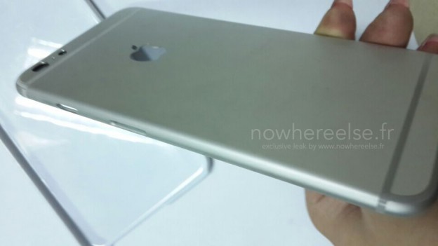 iPhone 6（仮）らしきバックパネルを実際に測ってみた画像が公開。やっぱり縦幅15cm越えのデカさ | 面白いアプリ・iPhone最新情報ならmeeti【ミートアイ】